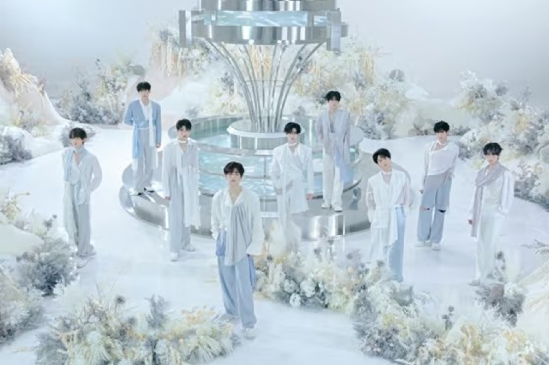 ZEROBASEONE、「BLUE PARADISE」で5作連続ミリオンセラー | KOREA WAVE